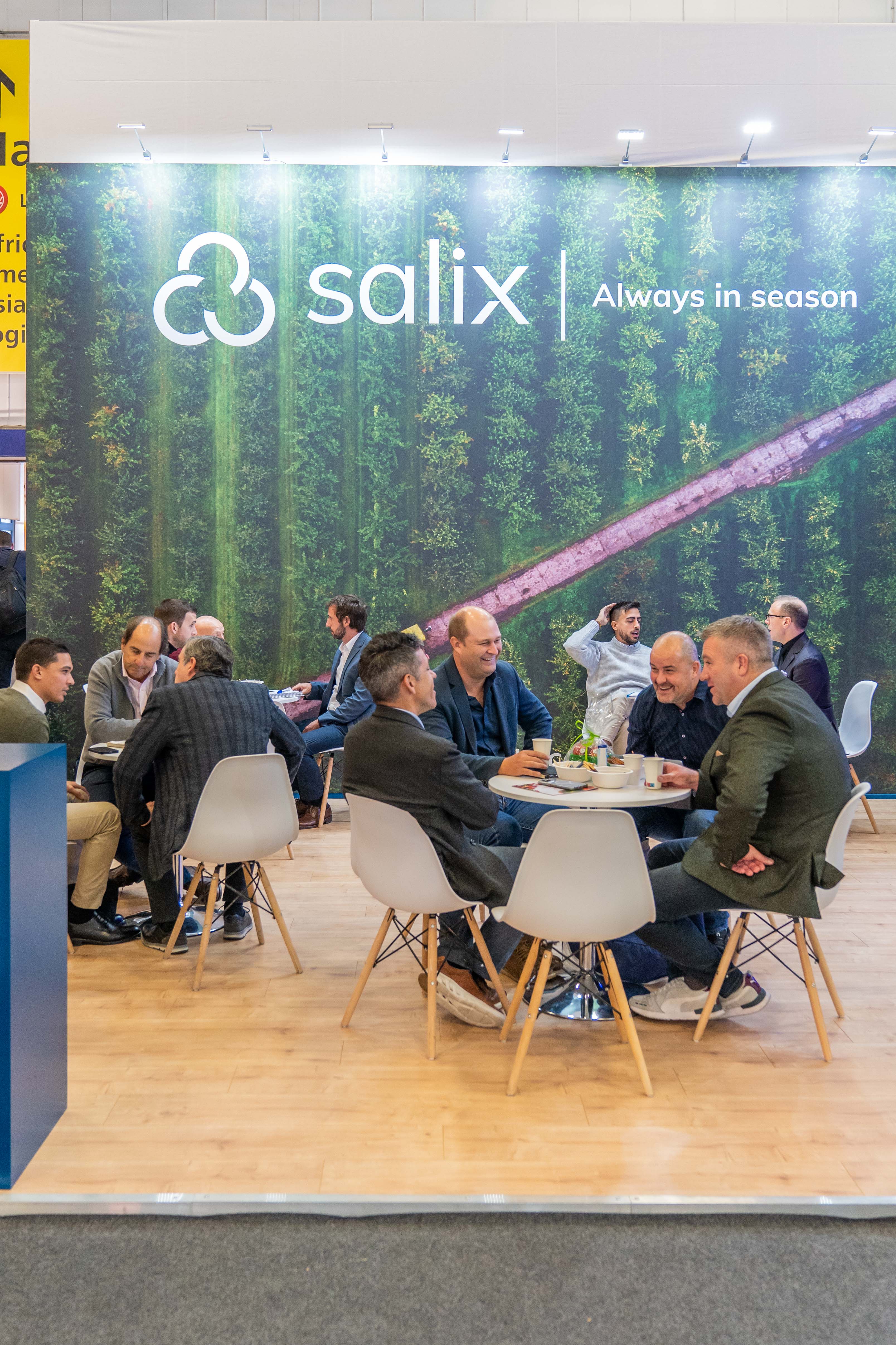 Salix Fruits - Top Quality Fruit Import and Export Company